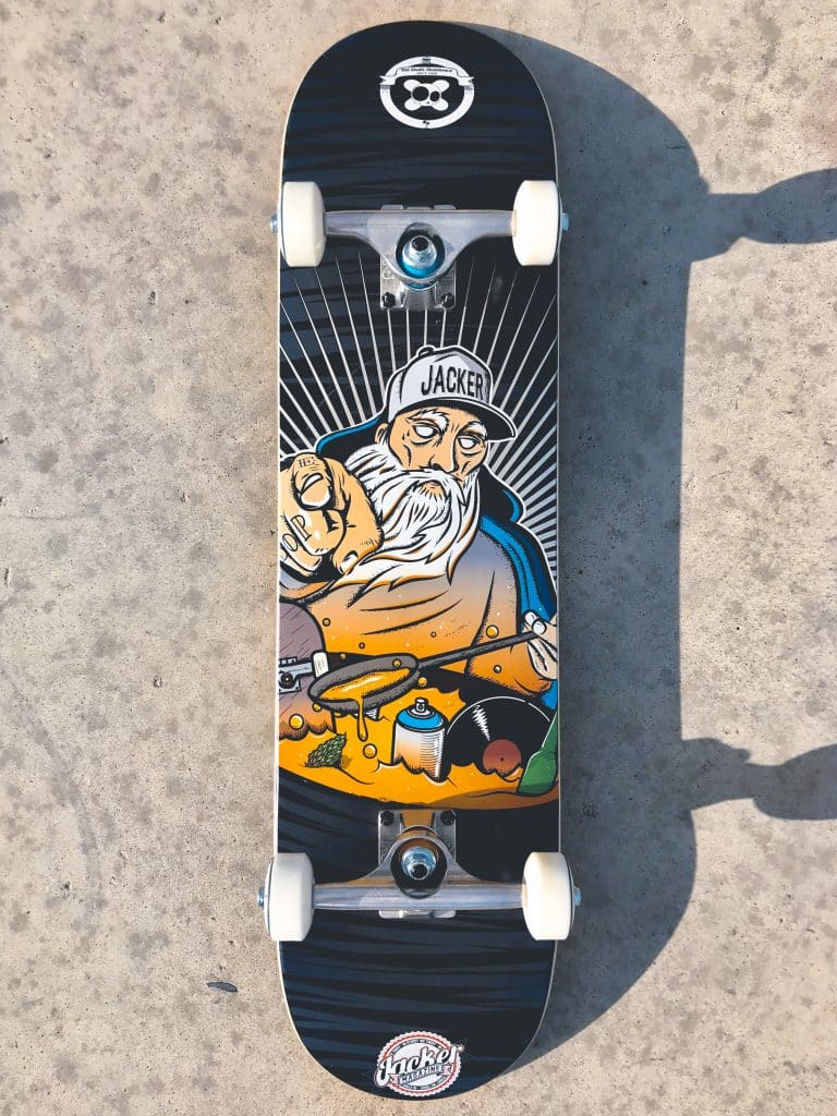 Arrivage de nouvelles planches de skateboard ‣ Old Skullz Skateboard